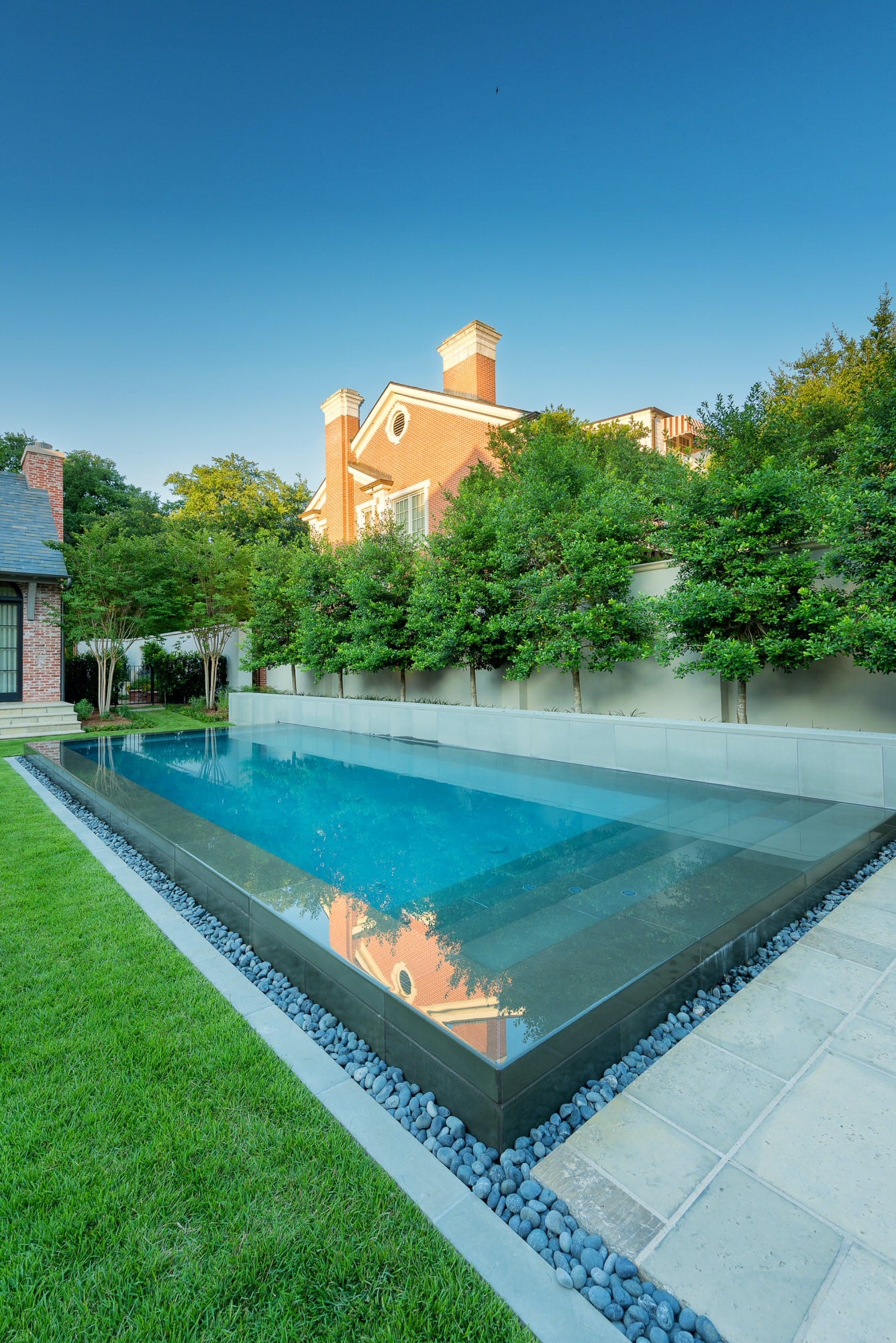 Infinity Edge Pools | First Class Pools